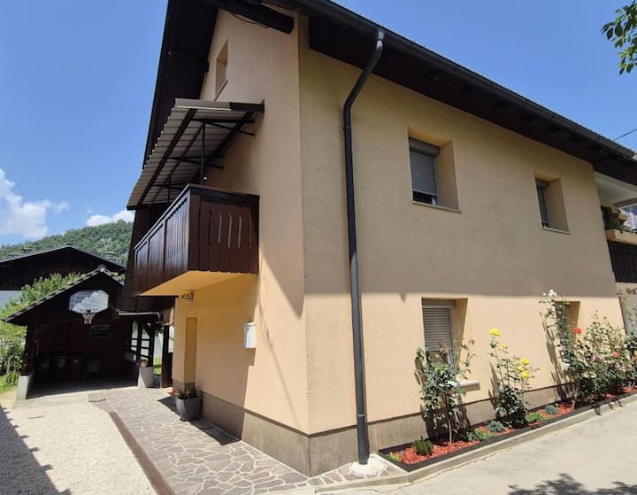 2-bedroom Home With Balcony And Terrace Javornik - Bohinjska Bistrica