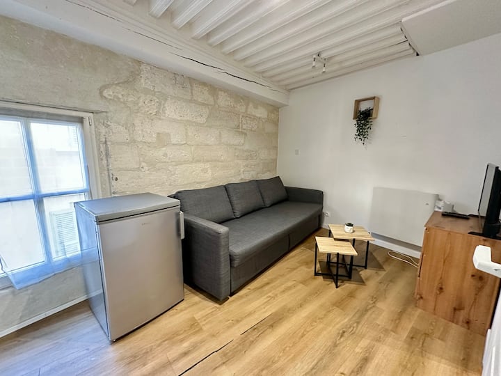 Studio Au Cœur D’avignon – Place Pie - ibis Avignon Centre Gare