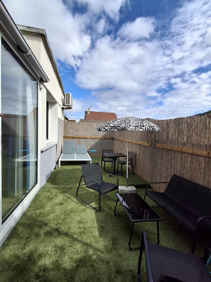 La Discrète Romantique, Appartement Avec Jacuzzi - Charavines