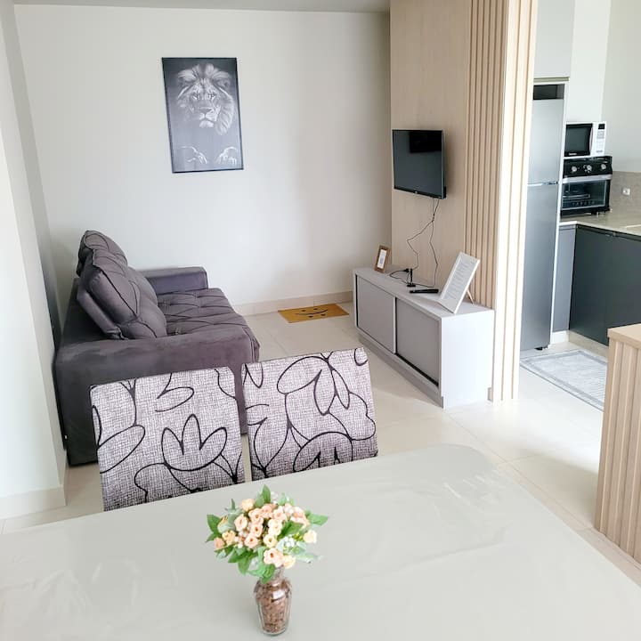 Apartamento  Equipado Em Criciúma Com Garagem. - Criciúma