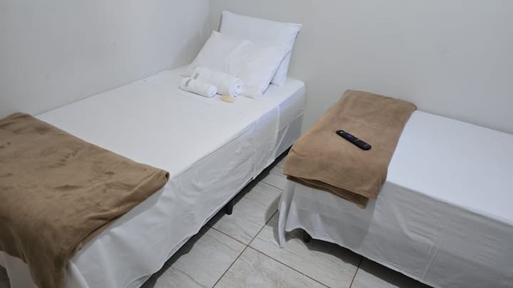 Kitnet 06 - 100m Da Unicesumar - Maringá