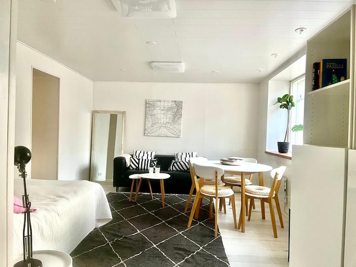 4-5 Hlö, 3 Huonetta, Sängyt: 160cm, 120cm, 80cm. - Turku