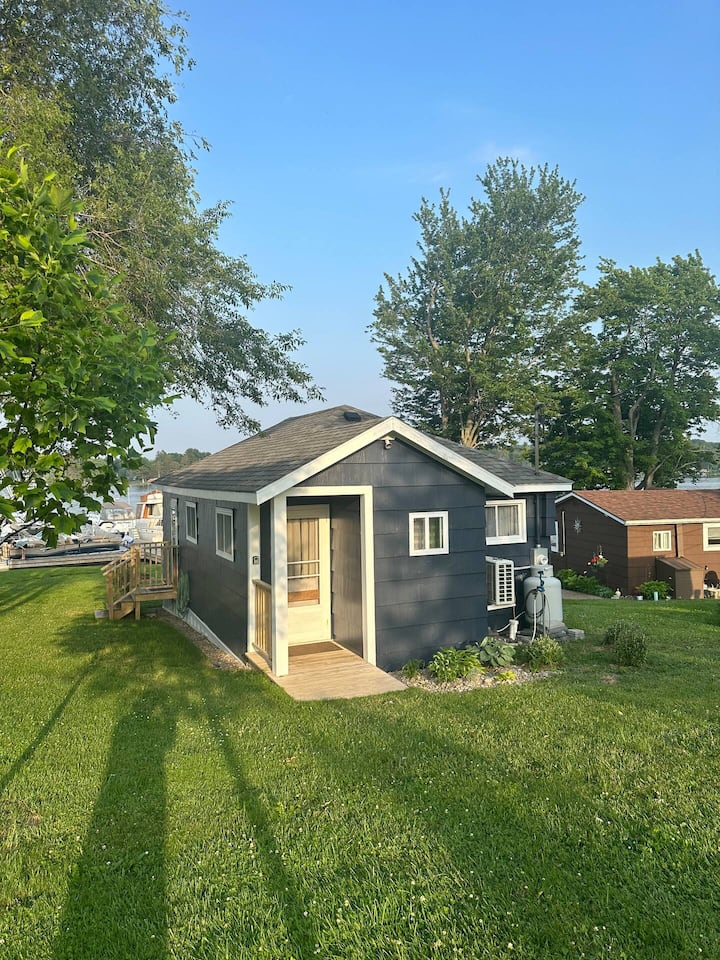 Fhyc Cottage On Little Sodus Bay - Fair Haven Beach State Park, Fair Haven