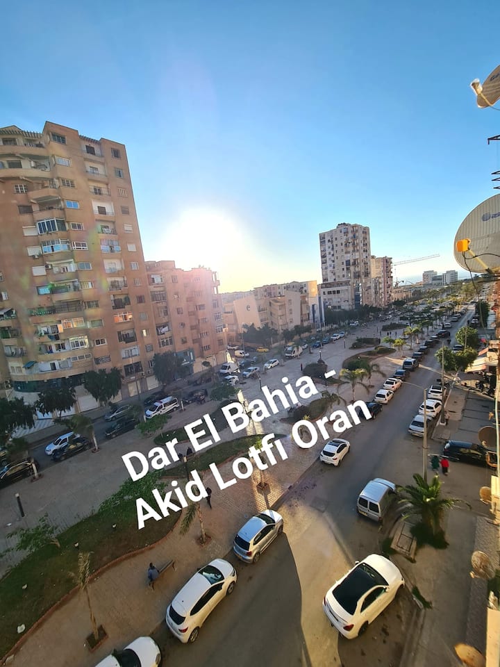 Petit Bijou Au Cœur De Akid Lotfi, F3 Avec Parking - Oran