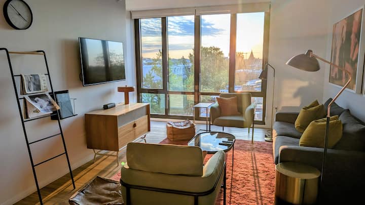 Liz Apartments Mockingbird Unit 406 - Washington, D.C.