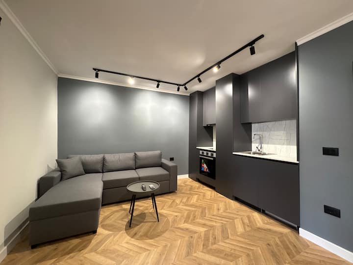 Harmonia 5, Stylish Apartment At The City Center - Tirana