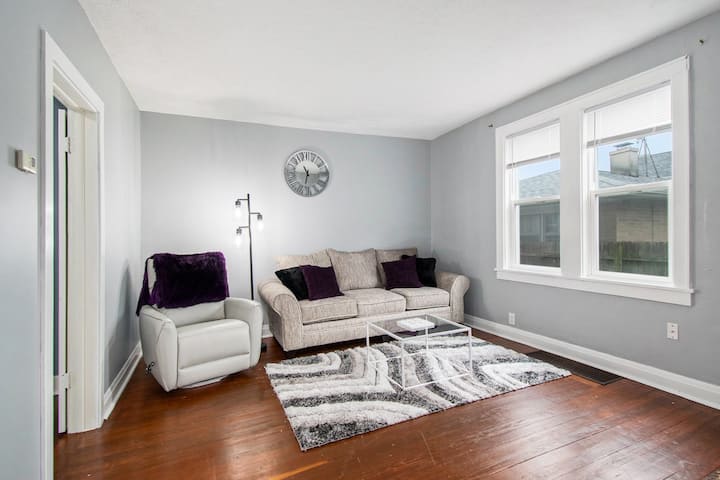 Luxe Michigan City Getaway-private-unit D - Beverly Shores, IN