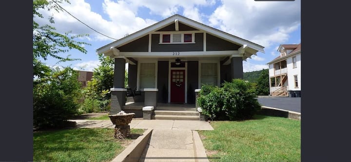 Emma’s Cottage - Hot Springs, AR