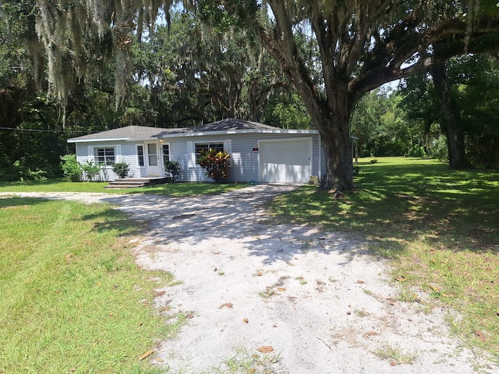 Unwind In A Spacious House On An Acre And A Half - Port Orange