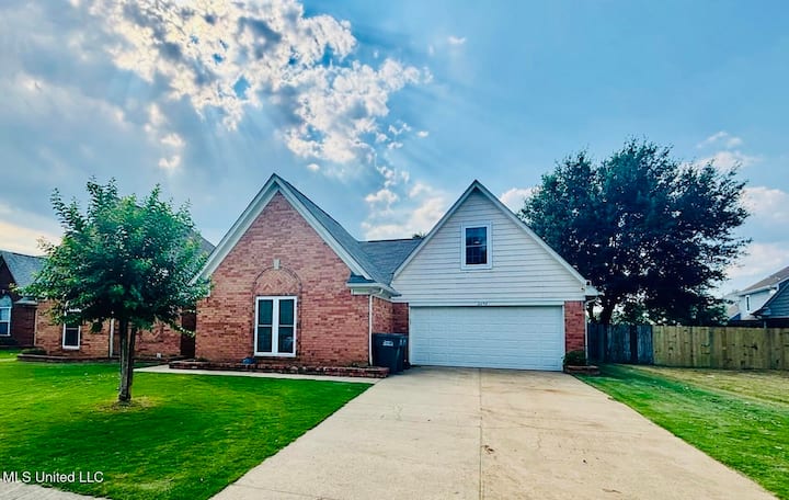 5 Br Home - Next To Silo Square - Missisipi