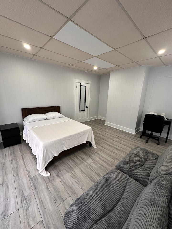 Private Bedroom By Assembly Row U1 - Somerville, MA