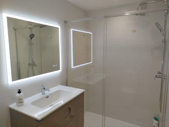 Habitación En Pleno Paseo De La Feria - Albacete