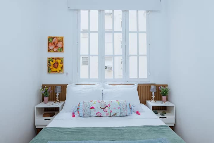 Copacabana Breeze | 2-bedroom Stay Near The Beach - Rio de Janeiro