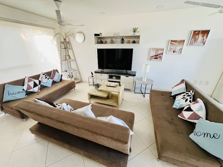Jacuzzi Rooftop · Starlink Wifi · Lake Access - Tequesquitengo