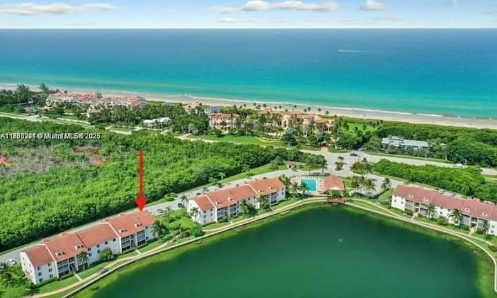 Beautiful 2br/2ba Condo Steps From The Beach! - Stuart, FL