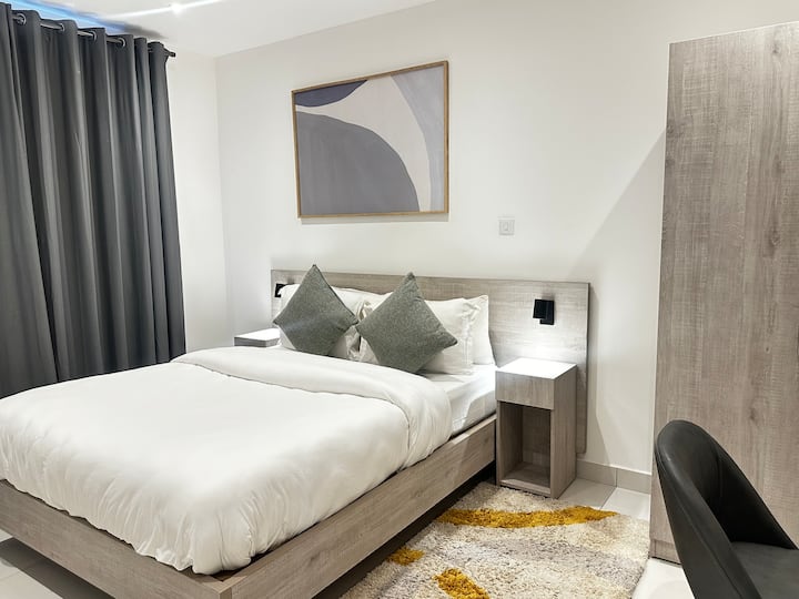 1bdr In Loxwood - 9 Mins To Kotoka Int'l Airport - アクラ