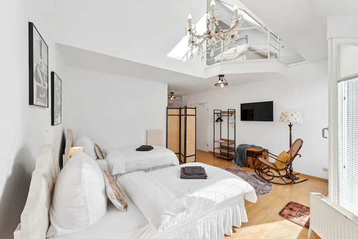 Maisonette Mit Galerie & Balkon In Neunkirchen - Neunkirchen