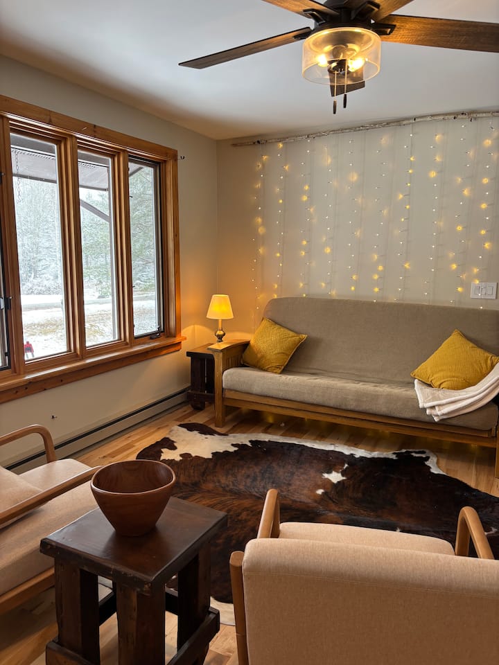 Cozy Adirondack Basecamp - Tupper Lake, NY