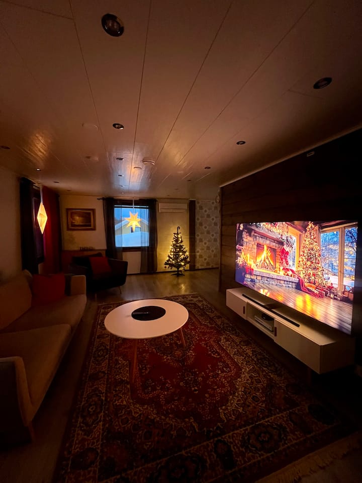 Moderni Ja Tilava Huoneisto Jokinäkymällä! - Laponie