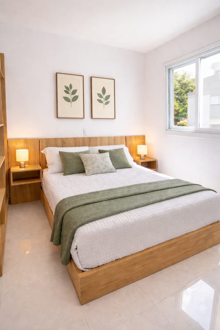 Ap Novo Ao Lado Hosp. Conceição / Perto Cons. Eua - Porto Alegre