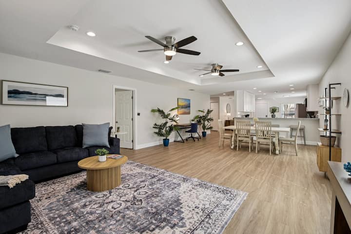 New Build Diamond-near Img & Beaches-2 King Beds - Anna Maria Island, FL