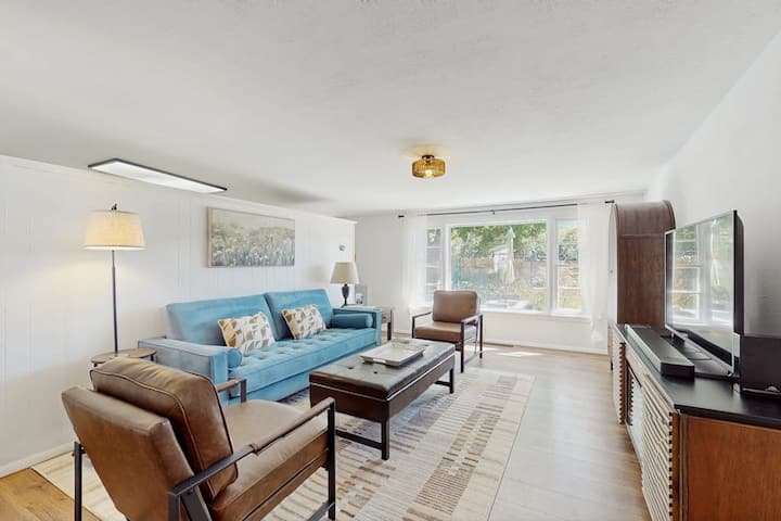 2 Br Home With Stunning Views And Dog-friendly - Glenwood Springs, CO