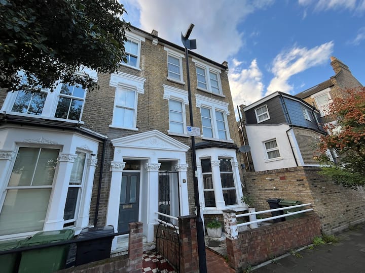 Cosy Modern 1 Bed Flat With Great Transport Links - 시티오브런던