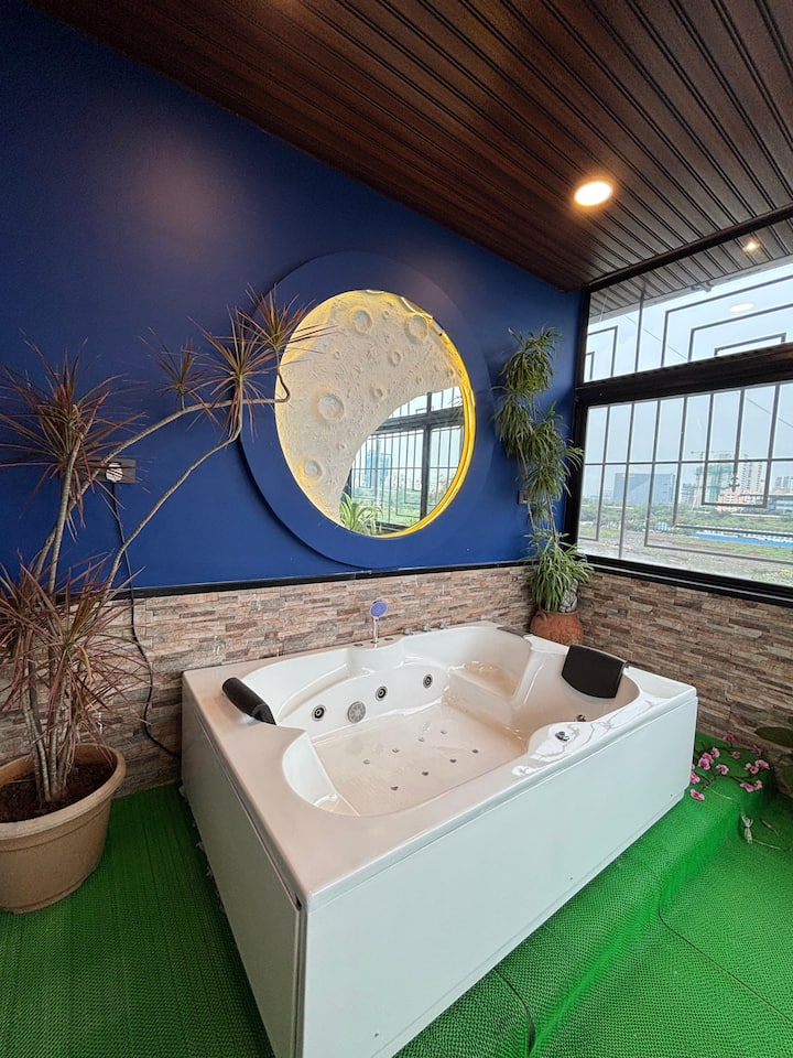 The Pavillion - Penthouse In Kp
Jaccuzi|pool Table - Pune