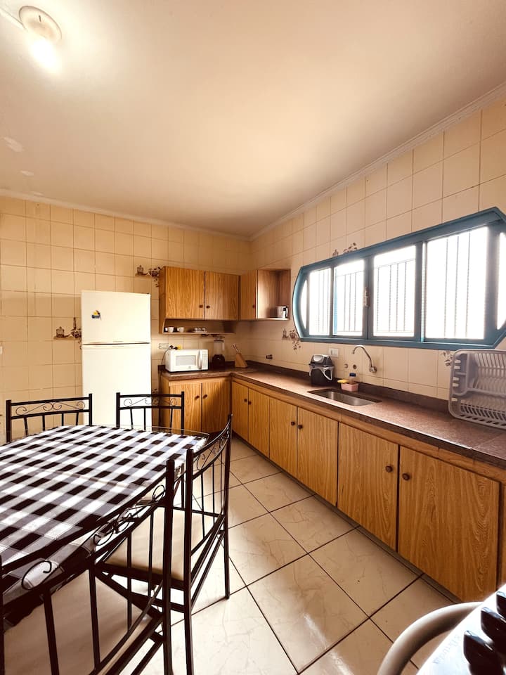 Casa Central - Seu Refúgio No Coração Da Cidade! - Americana
