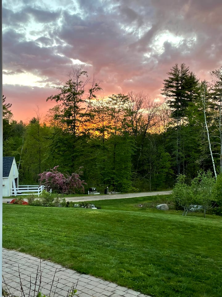 Beautiful, Private Getaway, Close To Everything - North Hampton, NH