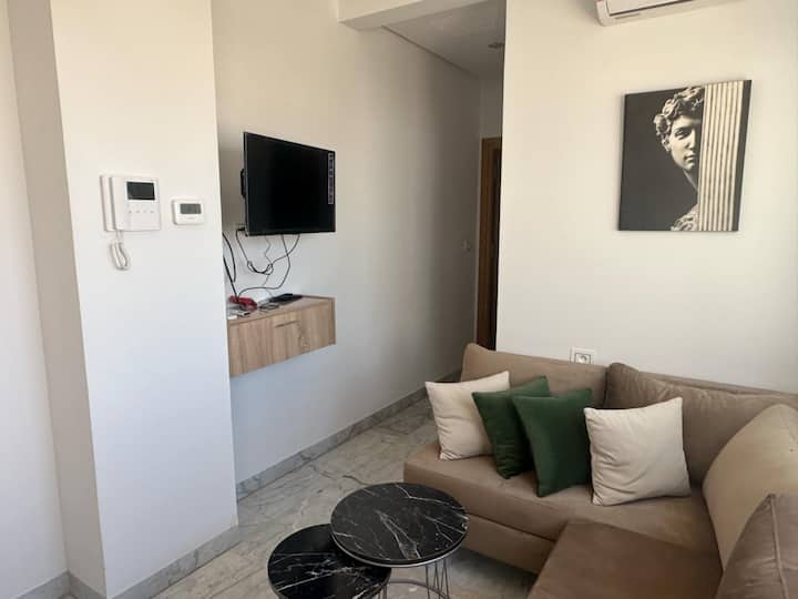 Appartement S1 Avec Balcon Et Belle Vue - Sousse
