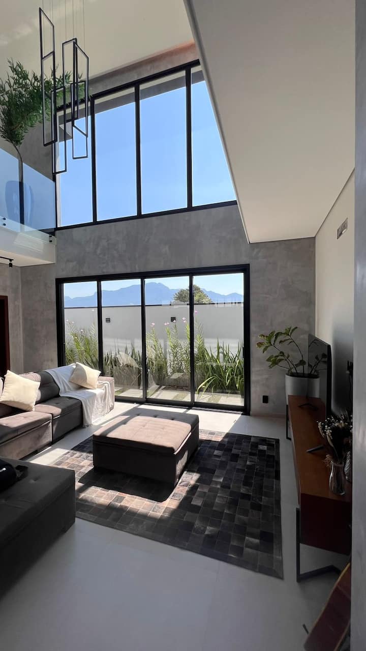 Casa Moderna Com Piscina E Vista Para Mantiqueira. - Cruzeiro