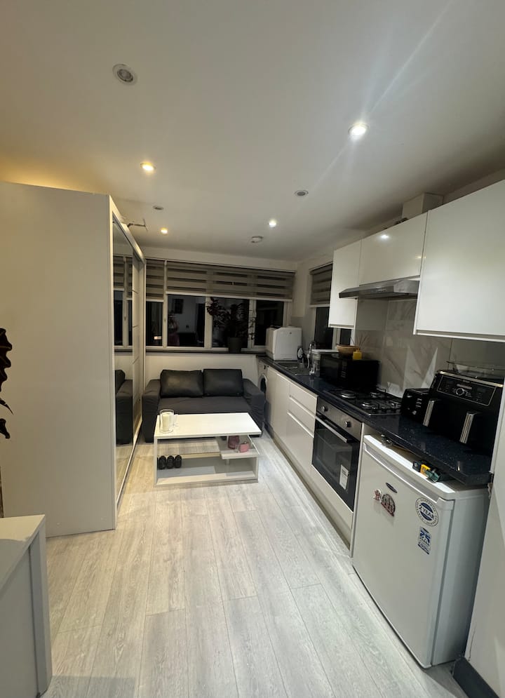 Studio Cozy Flat! Golders Green - London