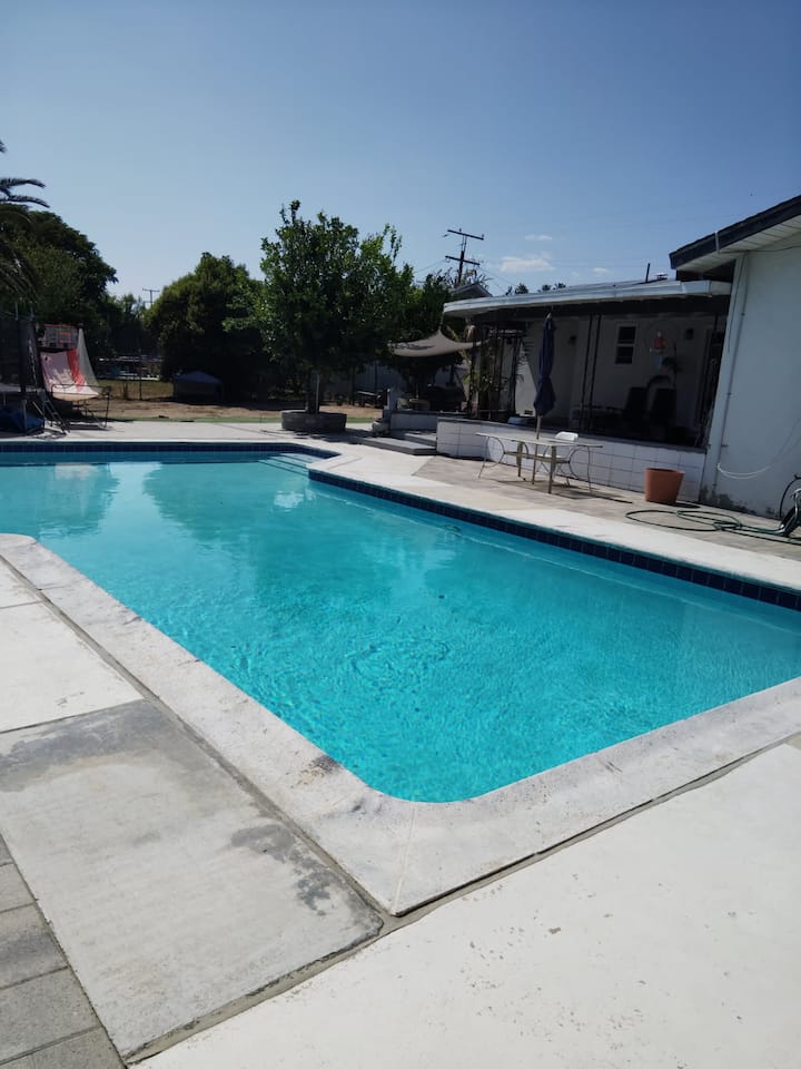 Quiet Getaway - Rialto, CA