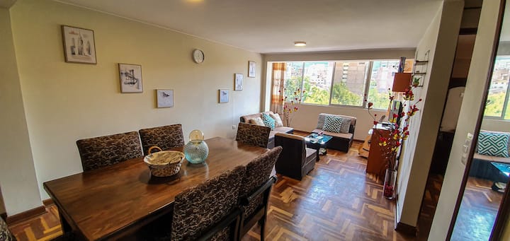 Departamento Grande Con Vista Y Garage - Cusco