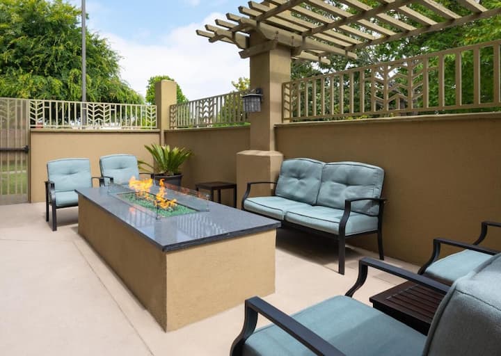 3 Executive Suites | 1br Each | Sunnyvale Center - サンノゼ
