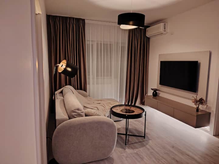 Glamsuite - Bradu