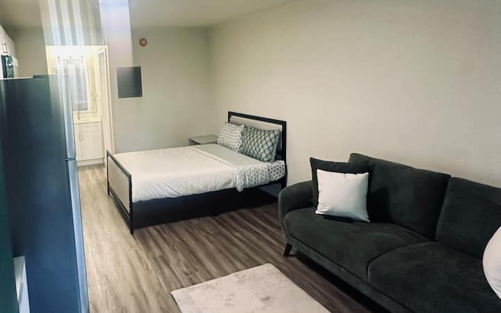 Columbia Retreat | Newly Upgraded Studio Apartment - Columbia, SC