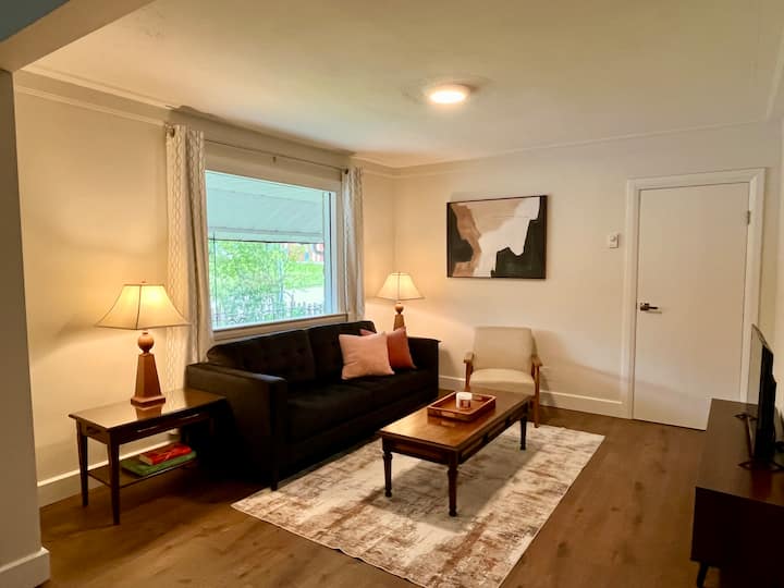 Modern & Stylish 2br Apartment In Centre Of City - Sault Ste. Marie