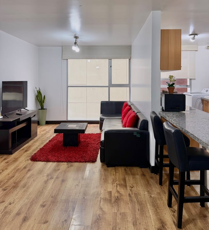 Departamento Amplio 2 Hab República Del Salvador - Quito (Ecuador)