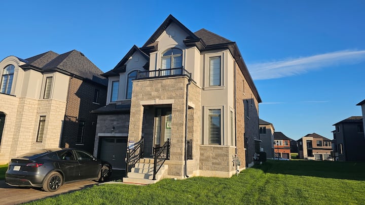 Grand Woodstock Luxe House ~ 4br - 우드스톡