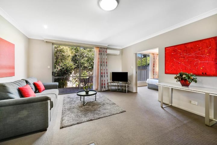 1 Bedroom Deluxe Spa Apt - Platinum International - Toowoomba