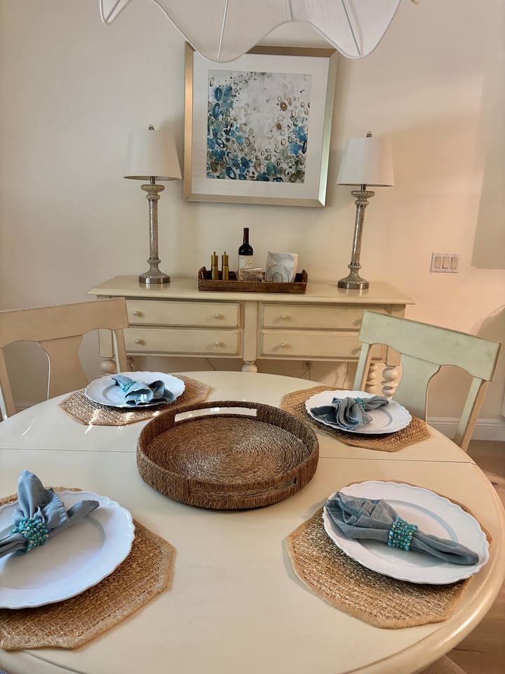 Resort Lifestyle Condo Near Beach & 5th Avenue - Naples, FL