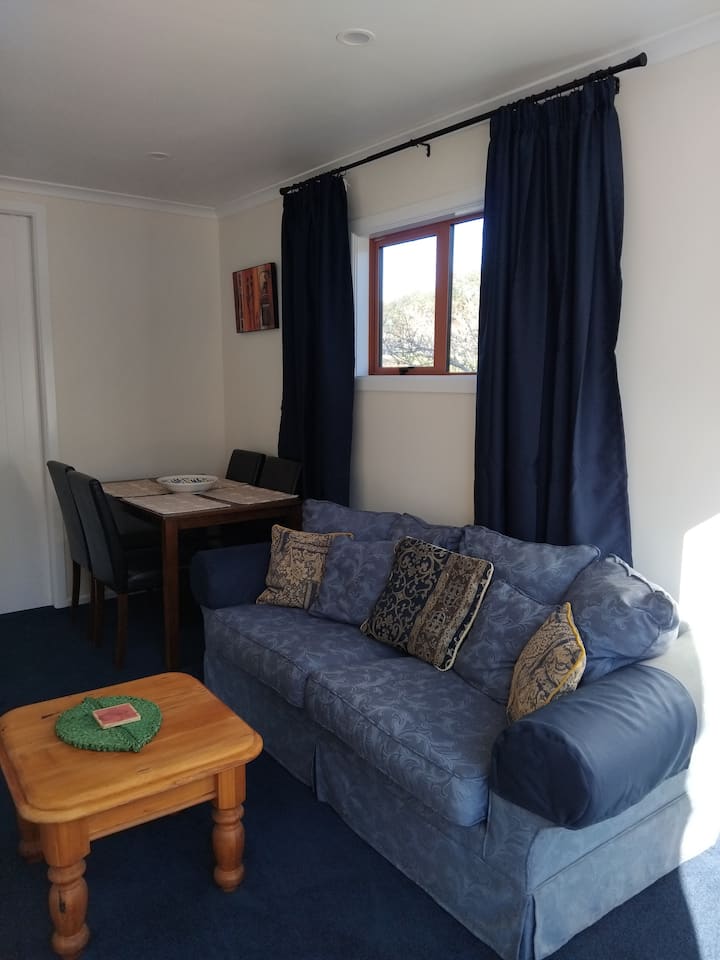 Ocean View Garden Cottage - Moeraki