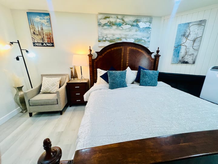 Elegant & Spacious Suite Shared Bath Near Levi’s - Santa Clara, CA