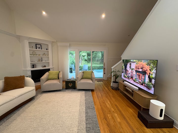 Hudson River Escape • Cabin-style Townhome - Peekskill, NY