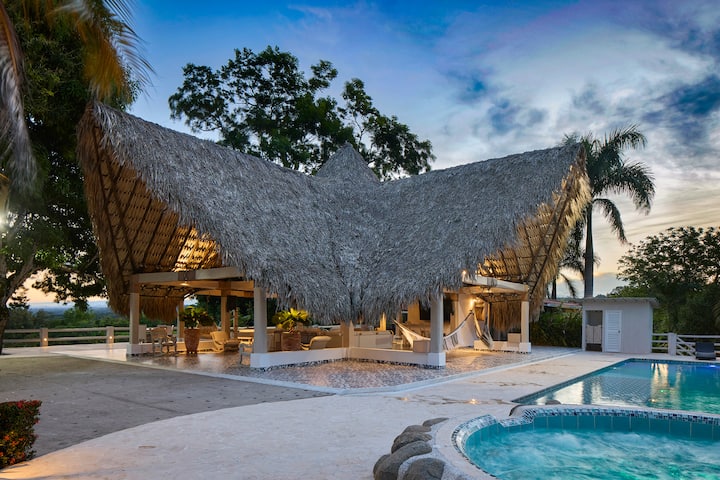 ¡Experiencia De Lujo Tropical En Los Mangos! - Puerto Triunfo