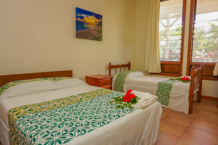 Lynn's Ensuite In Apia – Close To Hospital & Shops - Apia