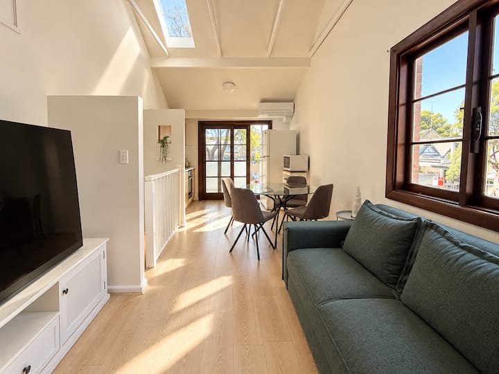 Cosy 1 Br Rozelle Terrace | Near Train/light Rail - ノース・ショア