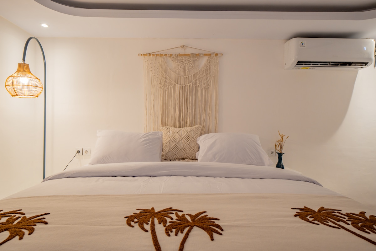 *Brand NEW* Loft Studio in Canggu Berawa (Room 2) - Apartments for Rent ...